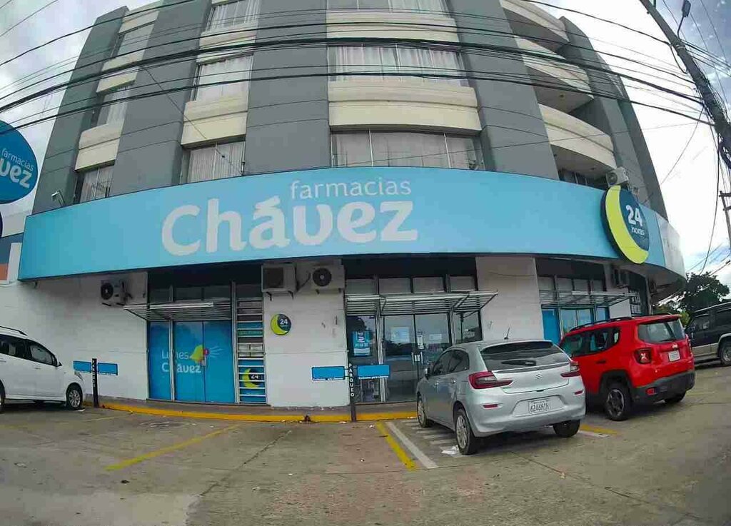 Eczaneler Farmacia Chavez, Santa‑Krus, foto