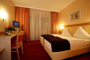 Hotel Kaiserhof (Kaiserring No:1, Wesel), otel  Wesel'den