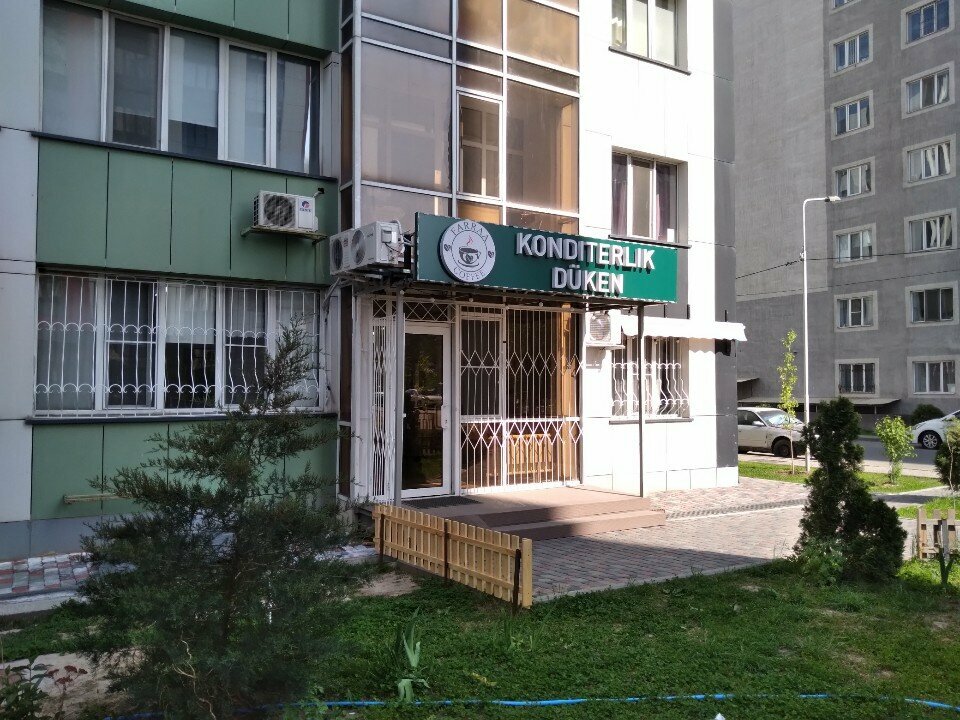 Pasta, şekerleme ve tatlı Farraa Coffee, Almatı, foto