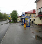 Улица Челюскинцев (Karla Libknekhta Street No:19), toplu taşıma durağı  Murmansk'tan