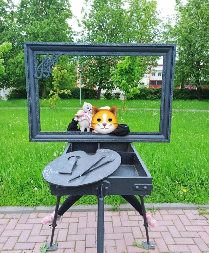 Park, sokak heykeli Статуя-мольберт, Pskov, foto