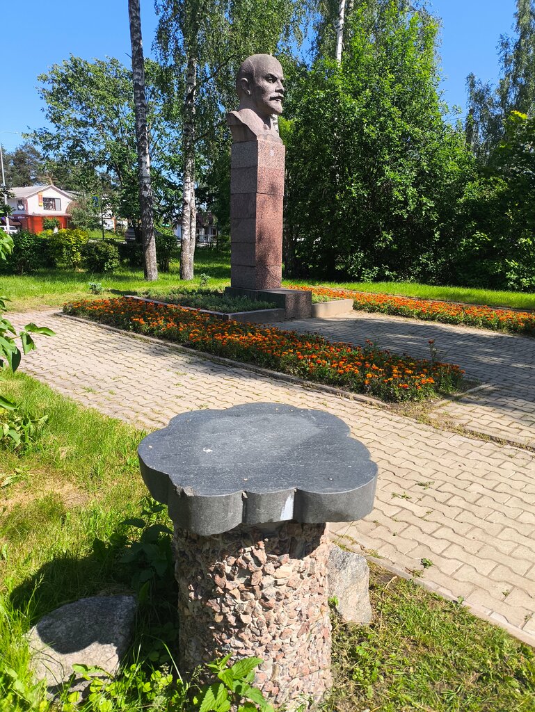 Anıt, heykel В.И. Ленин, Saint‑Petersburg ve Leningradskaya oblastı, foto