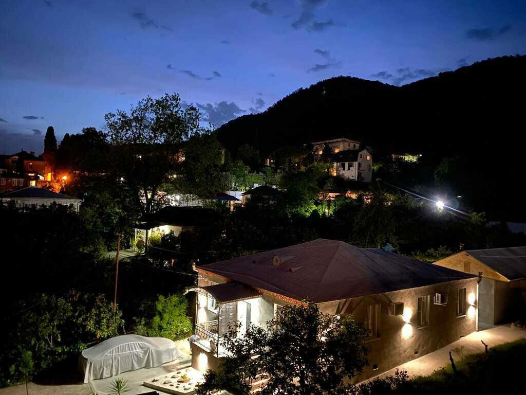 Konuk evi Гостевой дом у Романа, Gudauta Bölgesi, foto