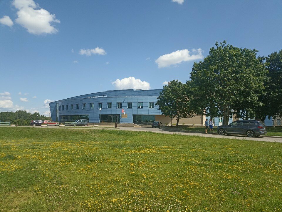 Yüzme havuzları Swimmer School, Minsk, foto