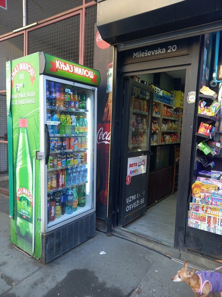 Gazete bayi TRmarket, Belgrad, foto