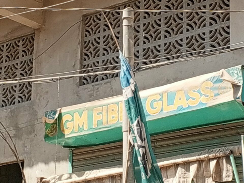 Otomobil camları G. M Fiber Glass, Karaçi, foto