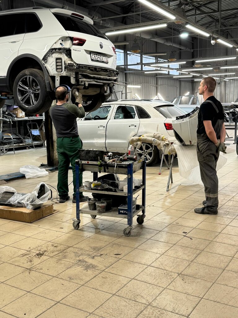 Oto kaporta Эккамай, Saint‑Petersburg, foto