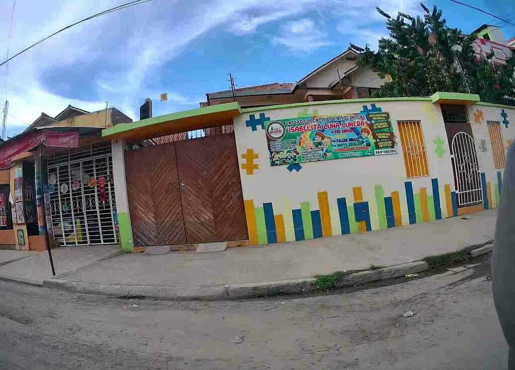 Anaokulları Isabelita Luna Lunera, Dünya, foto