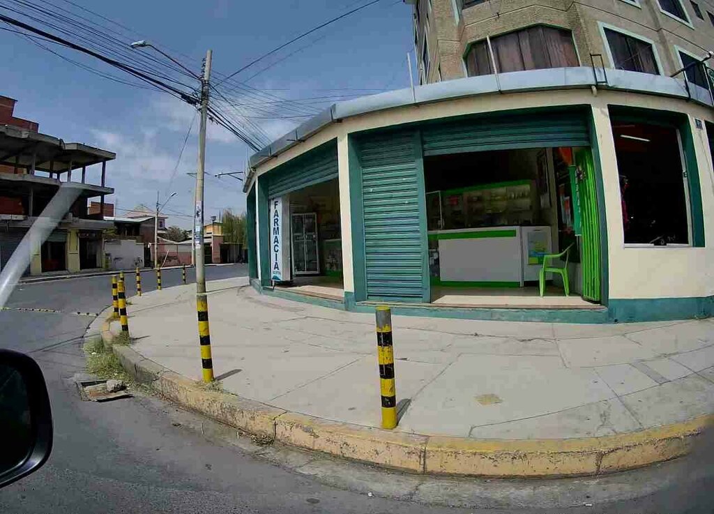 Eczaneler Farmacia Valentina, Cochabamba, foto