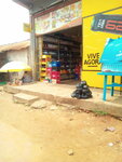 Mini mercado (Luanda, Rua 12 de Julho), büyük mağazalar  Loanda'dan
