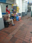Venta de dulces galletas (Santa Cruz de la Sierra, Distrito Municipal 11, Subdistrito CI, 24 de Septiembre, 124), market  Bolivya'dan