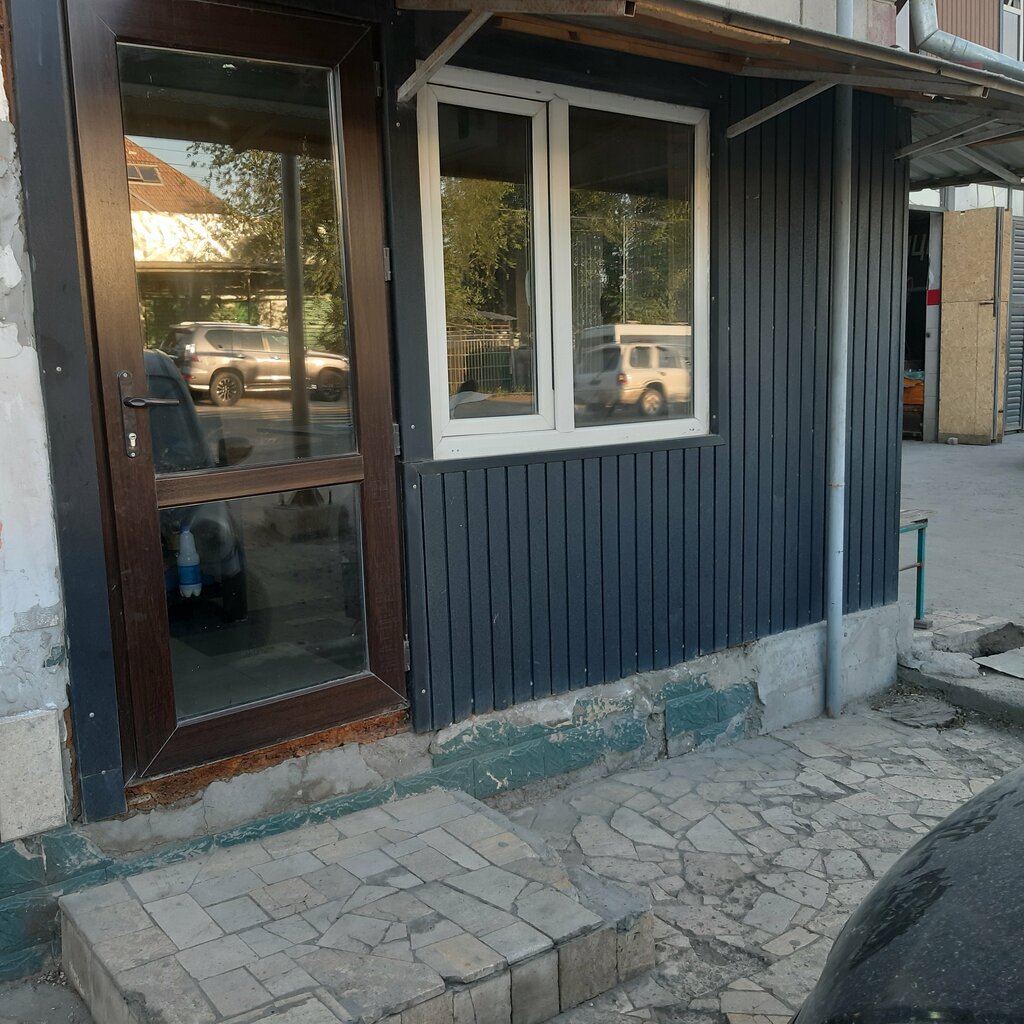 Taş ürünler ve yapılar ИП Зикиров Ангола, Bişkek, foto