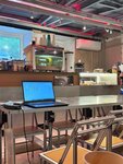 R5/7s1 by right coffee (Rozhdestvenka Street No:5/7с1), kahve dükkanları  Moskova'dan