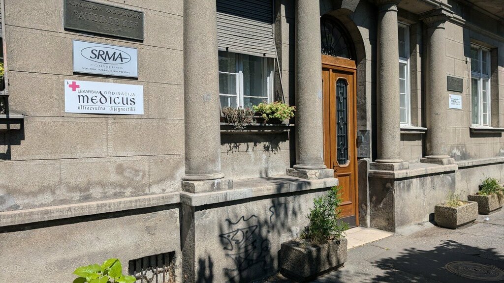 Tıp merkezleri ve klinikler Medicus, Belgrad, foto