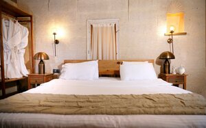 Alfa Cave Hotel (Nevşehir, Ürgüp, Duayeri Mah., Çingilli Bayır Sok., 2/1), otel  Ürgüp'ten