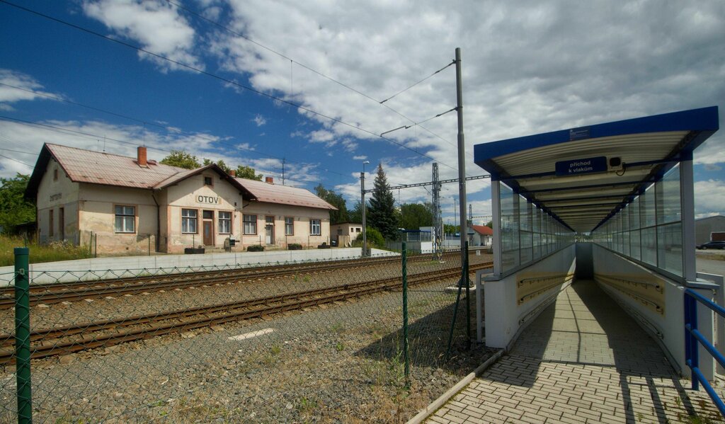 Tren istasyonu Chotoviny, Güney Bohemya Bölgesi, foto