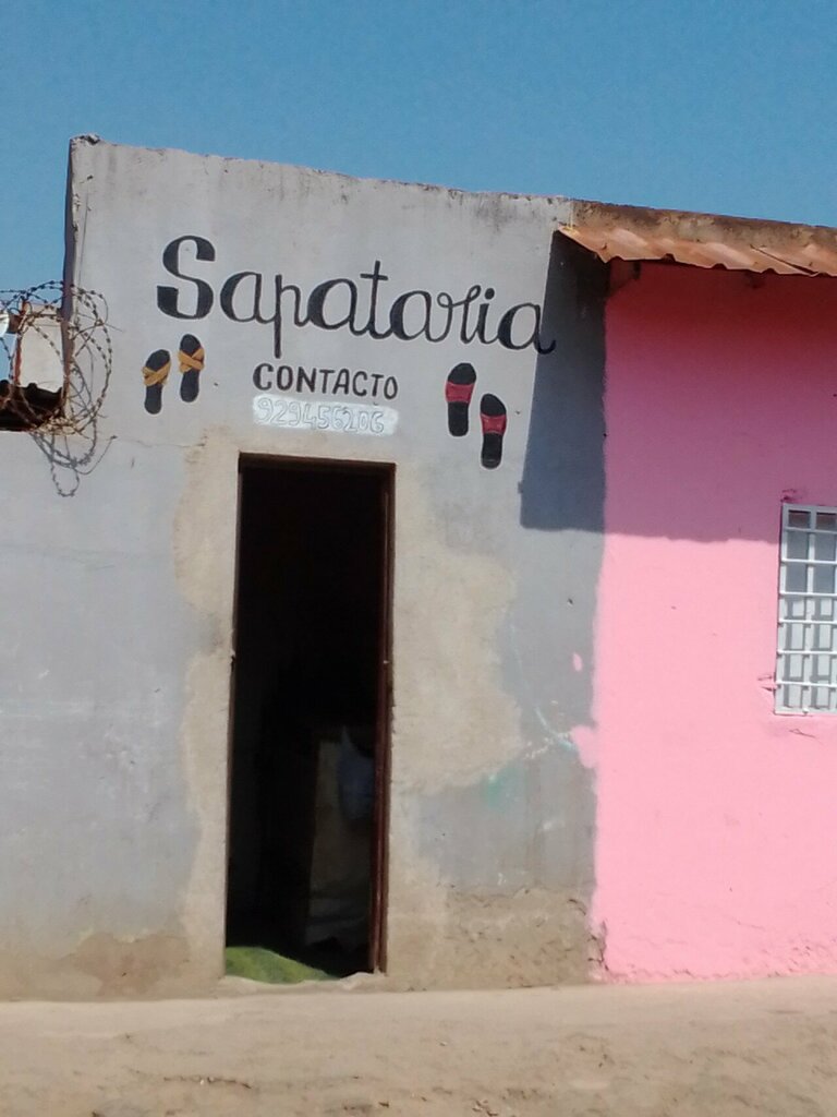 Ayakkabı mağazaları Sapataria, Loanda, foto