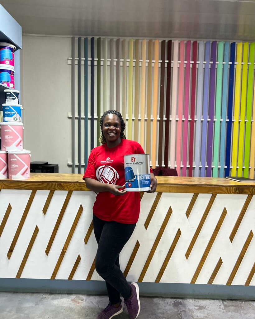 Boya ve cila malzemeleri üretim ve satış yerleri Prime Paints Zambia, Lusaka, foto