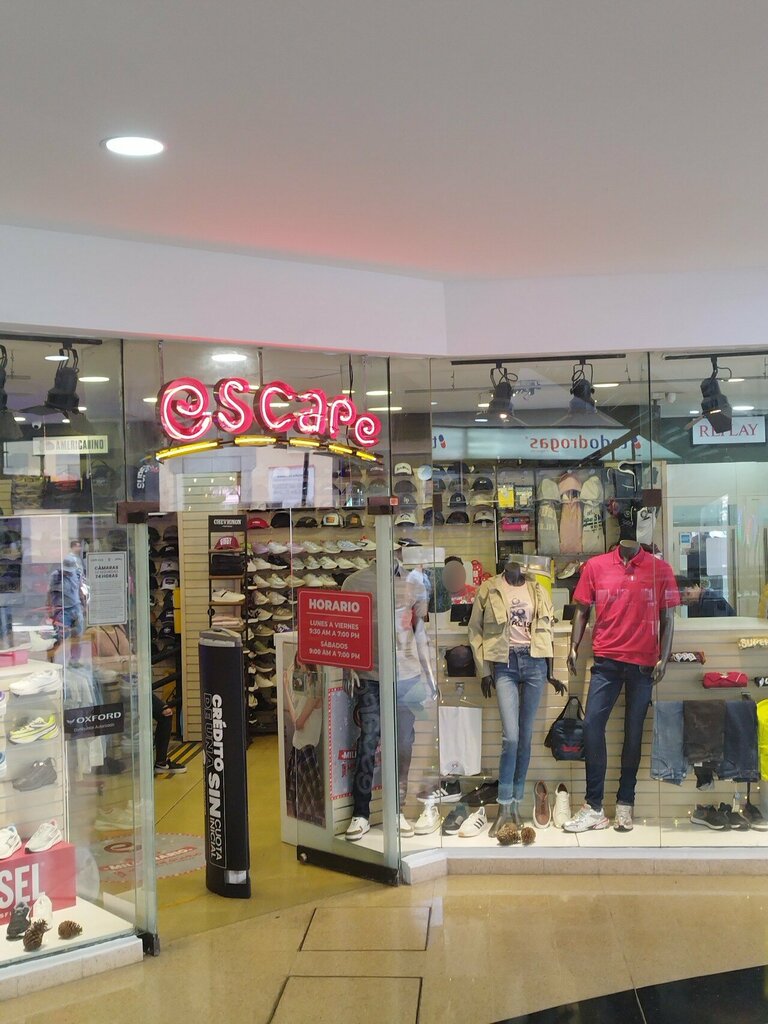 Giyim mağazası Escape, Medellin, foto