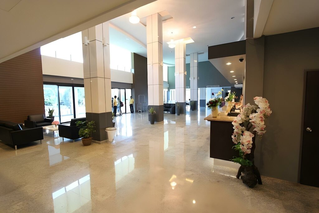 Otel S Tara Grand Hotel, Surat Thani, foto