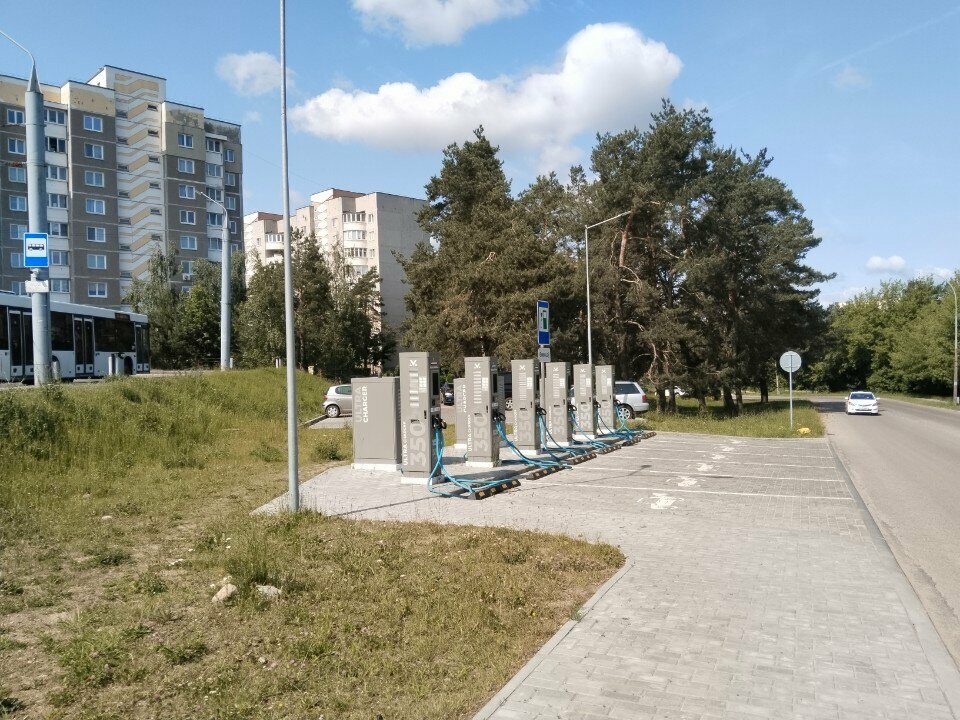 Elektrikli oto şarj istasyonları Ładowanie pojazdów elektrycznych Malanka, Grodno, foto