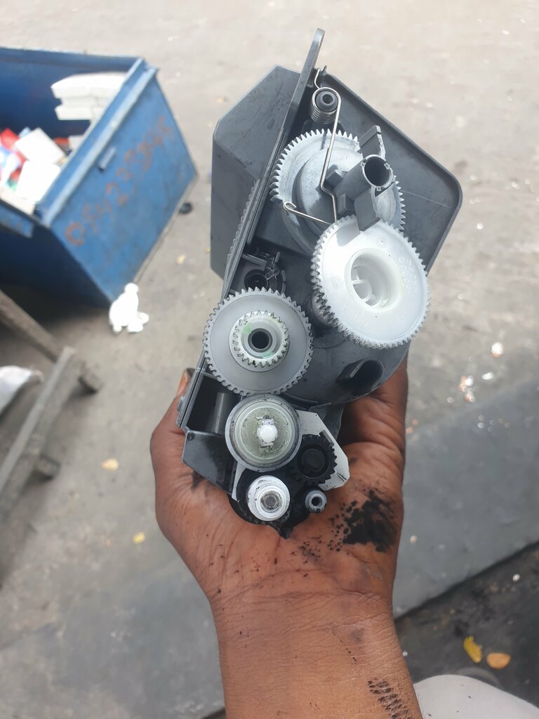 Yönetim ofisi Maintenance Fils Sarlu, Kinsaşa, foto