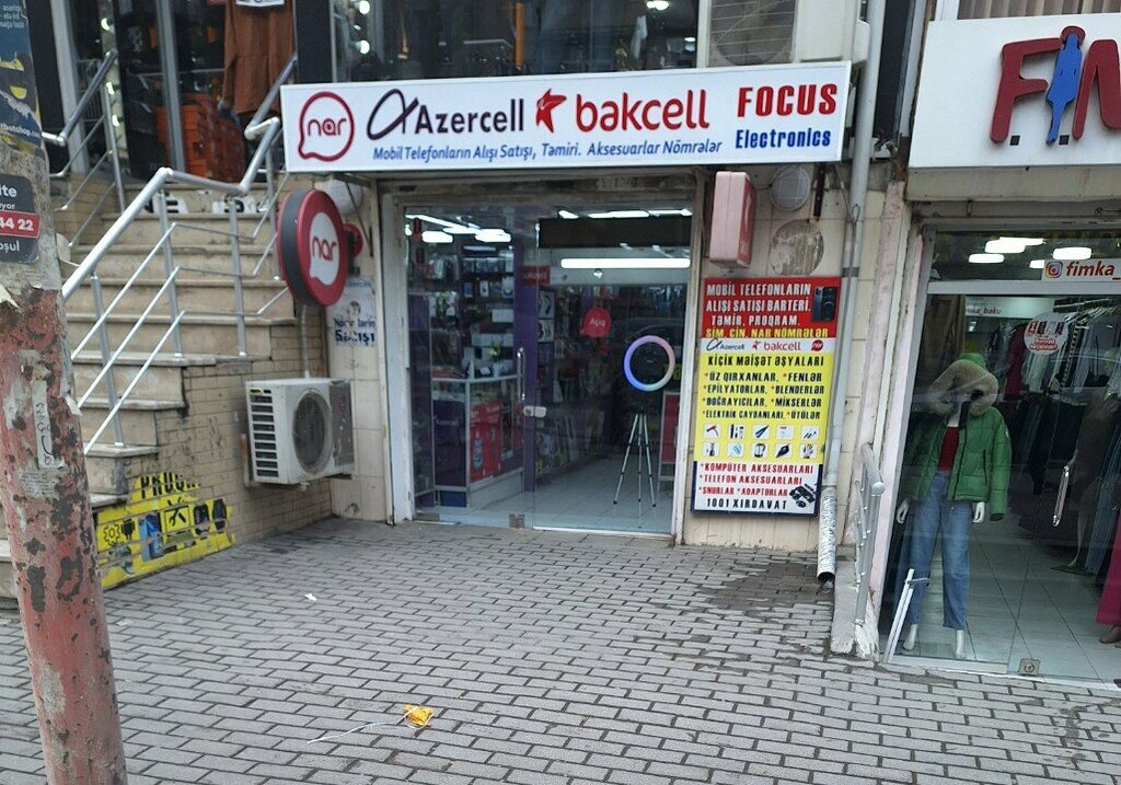 Cep telefonu ve aksesuarları satış mağazaları Focus, Bakü, foto