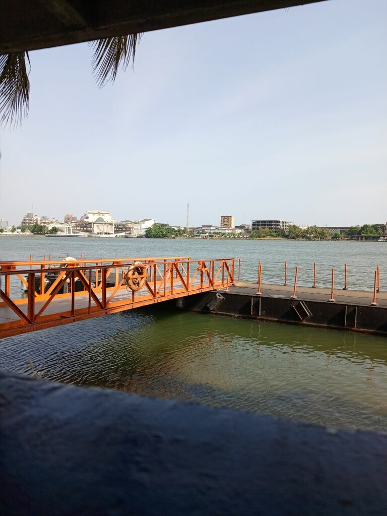 Lojistik firmaları Lagoon Station Stl Plateau, Abican, foto