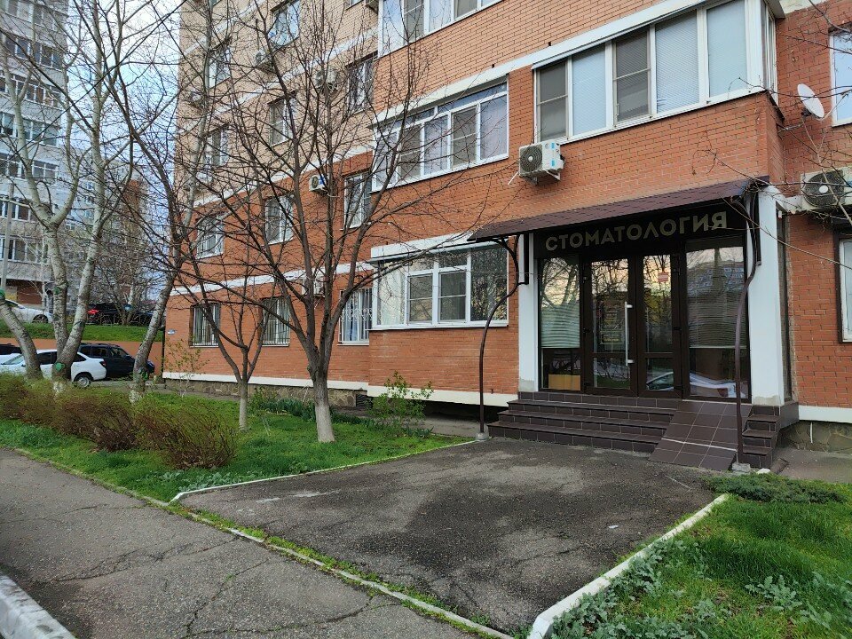 Özel ağız ve diş sağlığı klinikleri ve muayenehaneleri Эстет-Дент, Krasnodar, foto