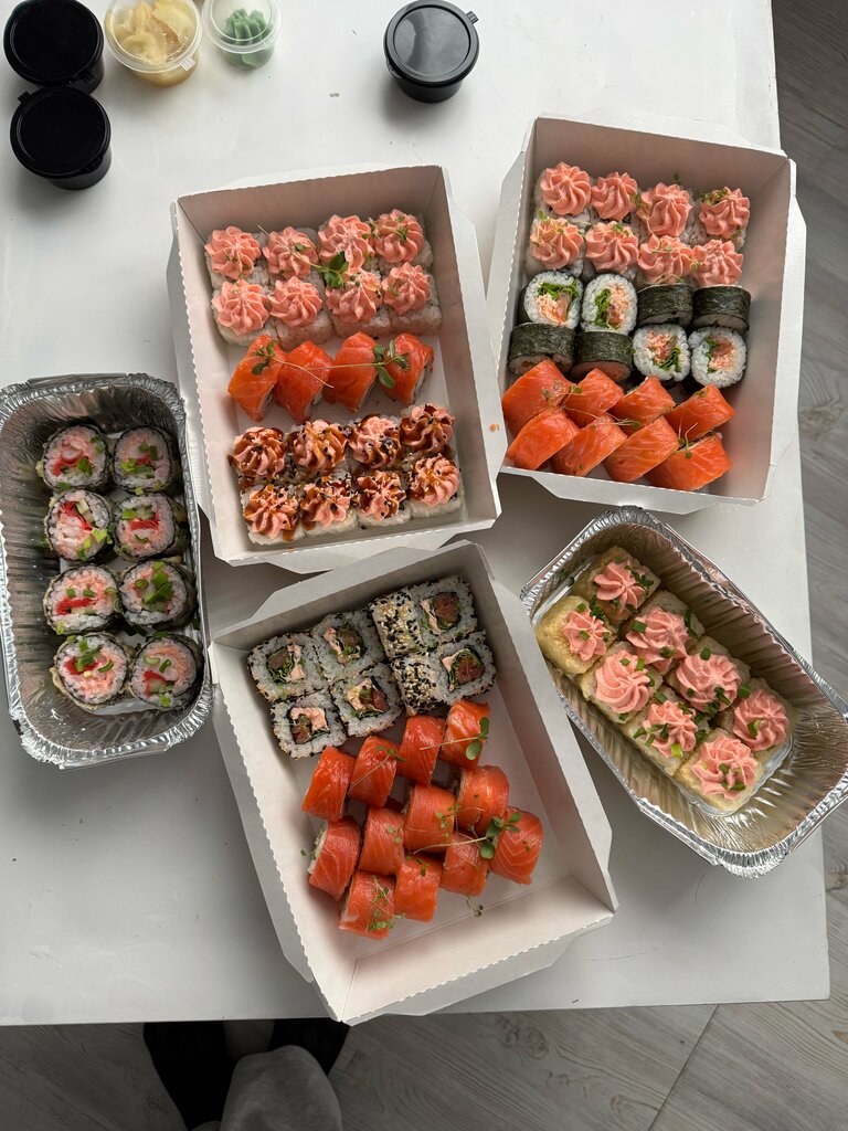 Suşi restoranı Sushi'n'Roll by Pho Ma, Novosibirsk, foto