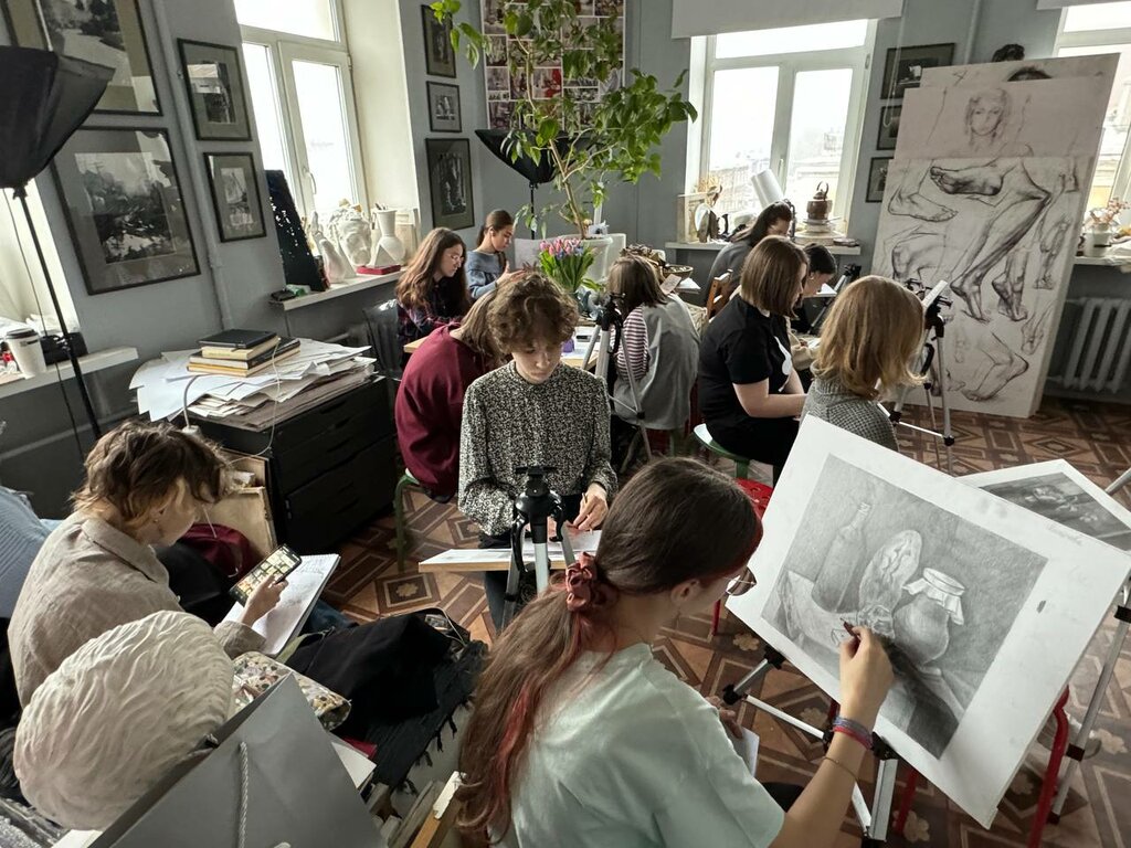 Sanat okulları School of Painting and Drawing Path Your Art, Saint‑Petersburg, foto