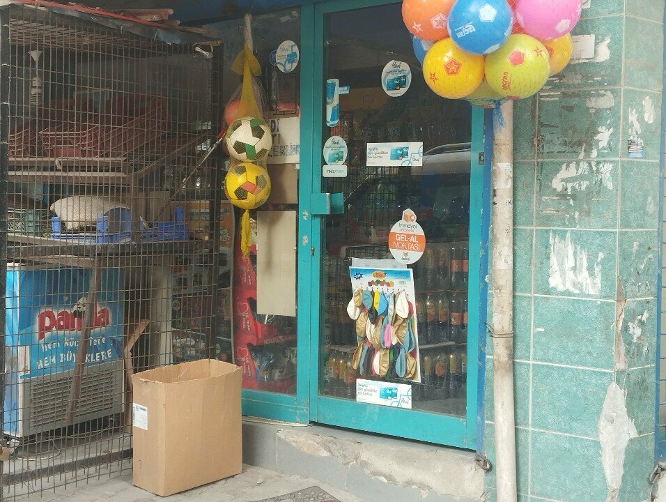 Market Sah Gıda Pazarı, İstanbul, foto