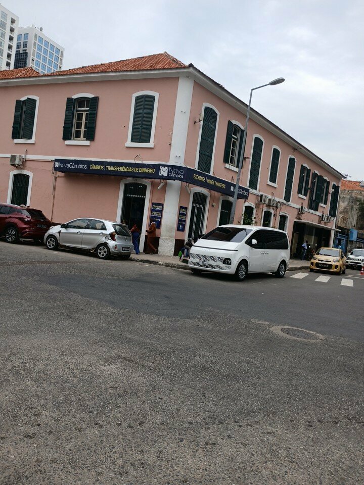 Para transferleri Nova Cambios, Loanda, foto