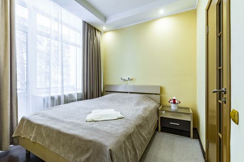 Otel Uralskiye Zori, Sverdlovskaya oblastı, foto