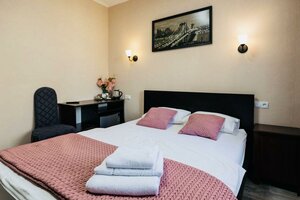 Splav (ulitsa Pobedy No:20, Sukhoy Log), otel  Suhoy Log'dan