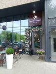 Joli (Gagarin Avenue No:233к5), restoran  Almatı'dan