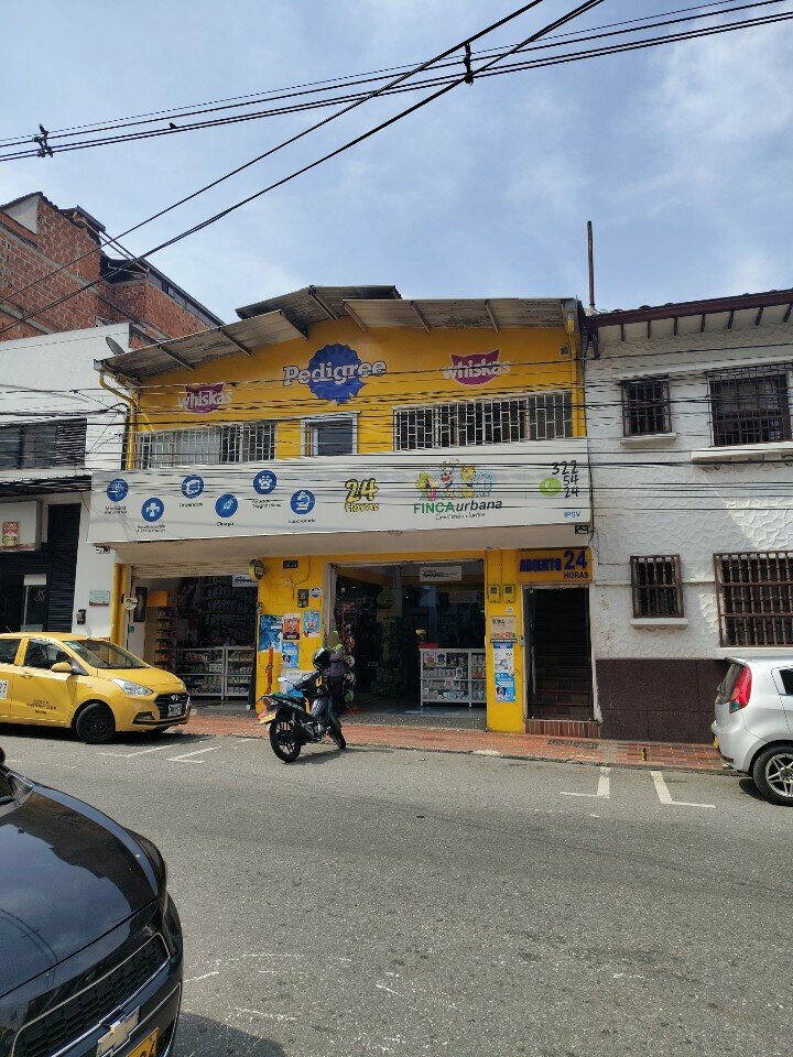 Veteriner klinikleri Clínica Veterinaria y Pet shop Finca urbana, Medellin, foto
