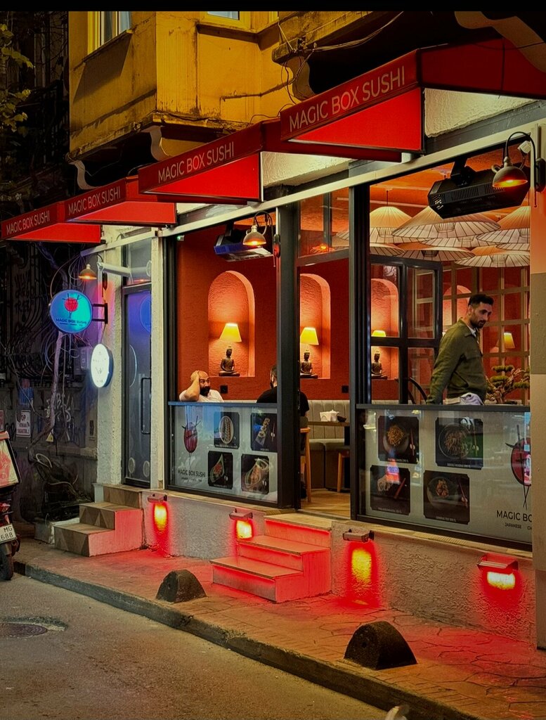 Suşi restoranı Magıc box sushi, İstanbul, foto
