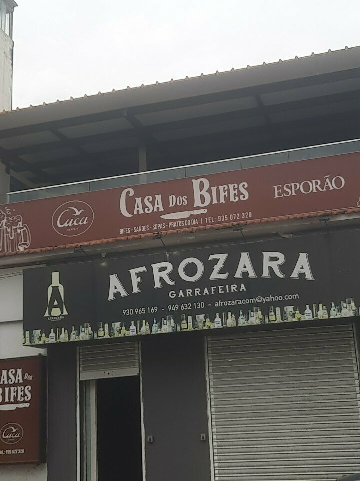 Kozmetik ve parfümeri firmaları Garrafeira AfroZara, Loanda, foto