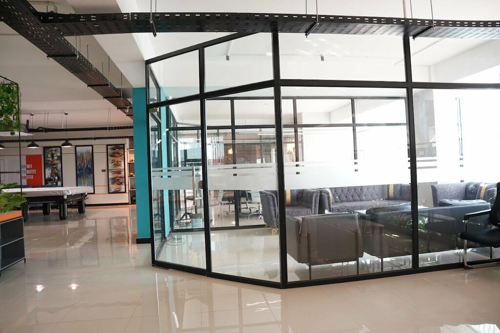 Pazar araştırma firmaları Emeralds Media, Islamabad, foto