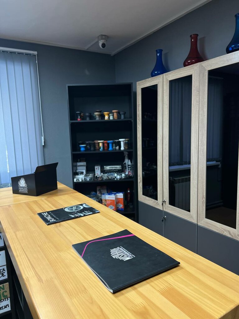 Tütün, sigara mağazaları Поставь угли, Tomsk, foto