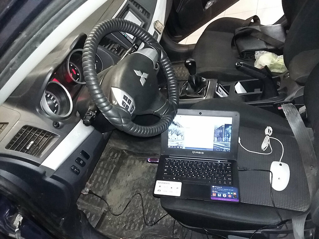 Araba klimalarının yakıt ikmali Заправка автокондиционеров, Volgograd, foto