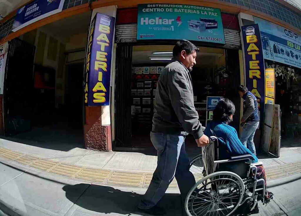 Otomobil yedek parçaları Auto Parts Store, La Paz, foto
