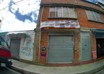 Grocery Store (Department of La Paz, Provincia Murillo, La Paz, San Antonio, Sector Guardia, Calle Z, 66), market  La Paz'dan