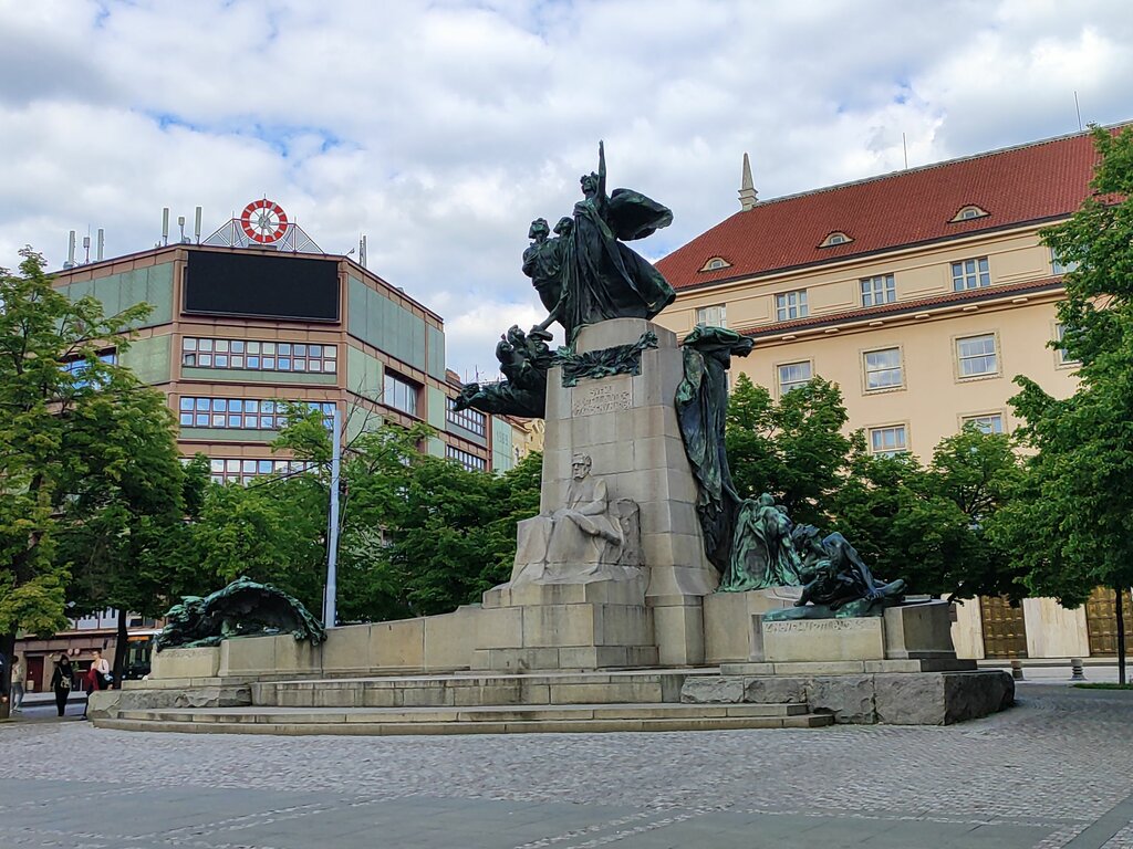 Park, sokak heykeli František Palacký, Prag, foto
