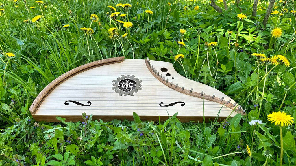 Müzik enstrumanların tamiri Гусляръ, Minskaya oblastı, foto