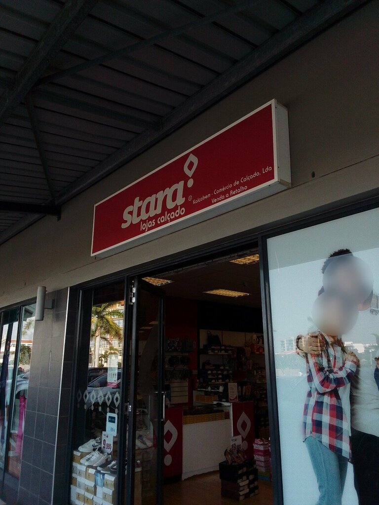 Ayakkabı mağazaları Stara, Loanda, foto
