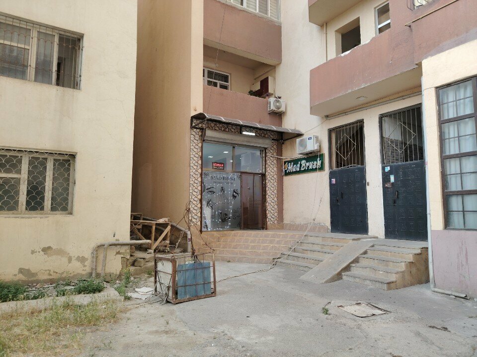 Güzellik salonu Mad Brush, Bakü, foto
