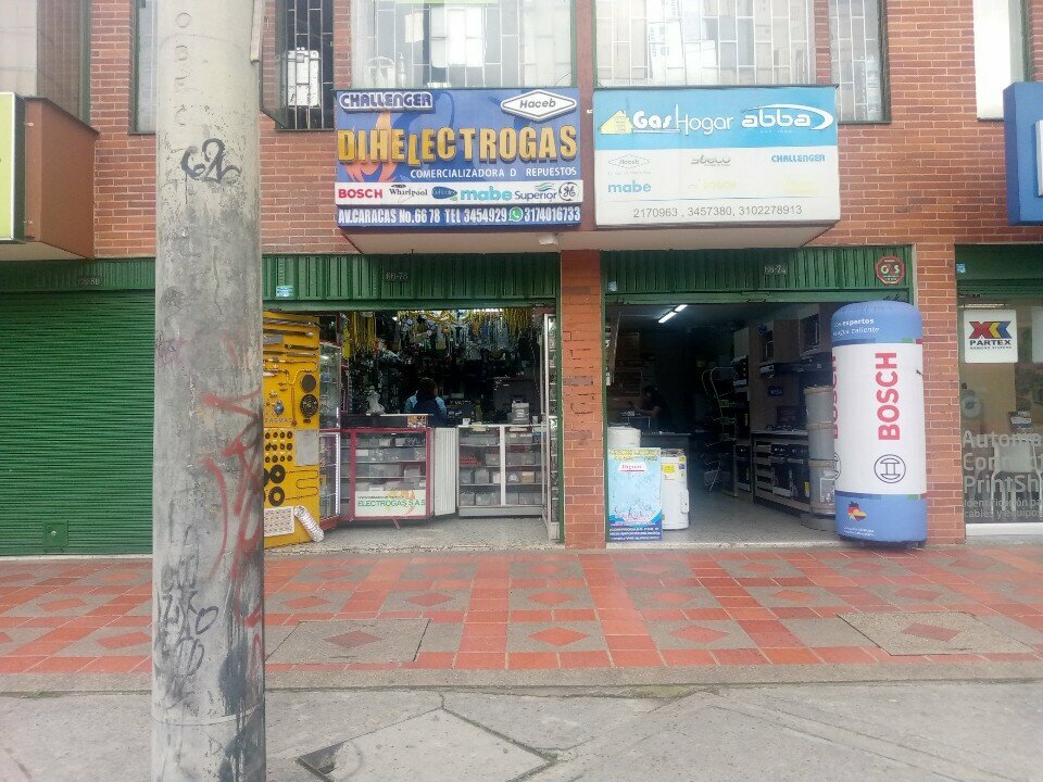 Otomobil yedek parçaları Dihelectrogas, Bogota, foto