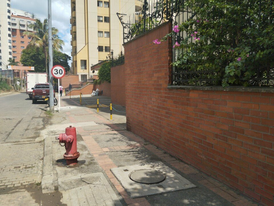 Otel Portal de la estación 2, 3 y 4, Cali, foto